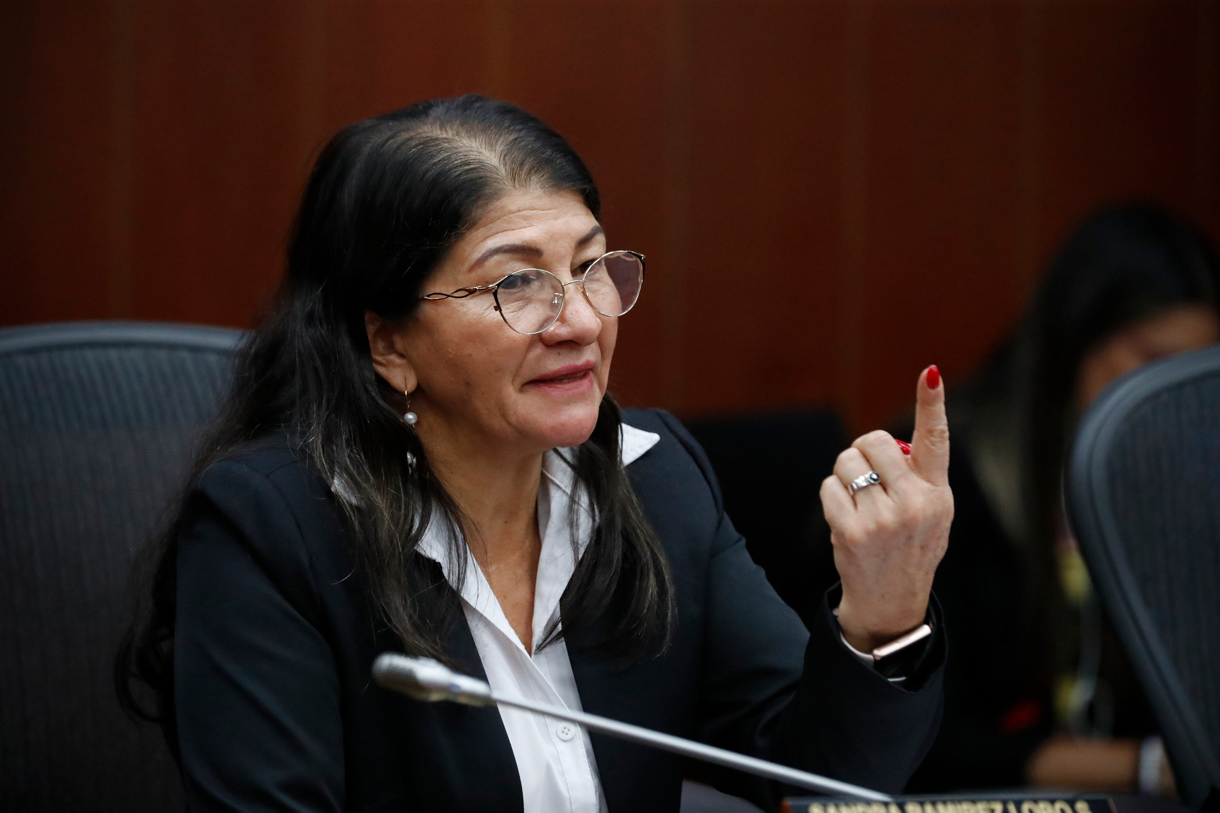 Piden a la JEP que vincule a la senadora Sandra Ramírez al macrocaso de ...