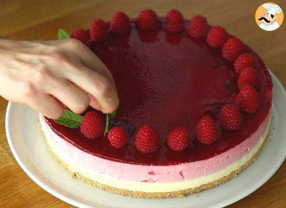 Raspberry white chocolate bavarois (steps and video)
