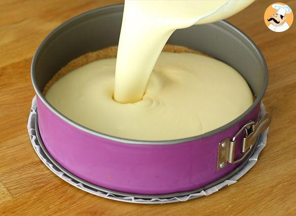 Raspberry white chocolate bavarois (steps and video)