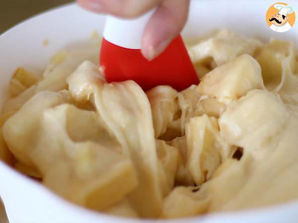 Apple cake - video recipe!