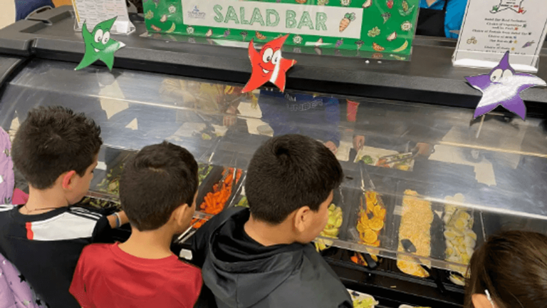 Tennessee lawmaker proposes free breakfast and lunch for students Tennessee lawmaker proposes free breakfast and lunch for students
