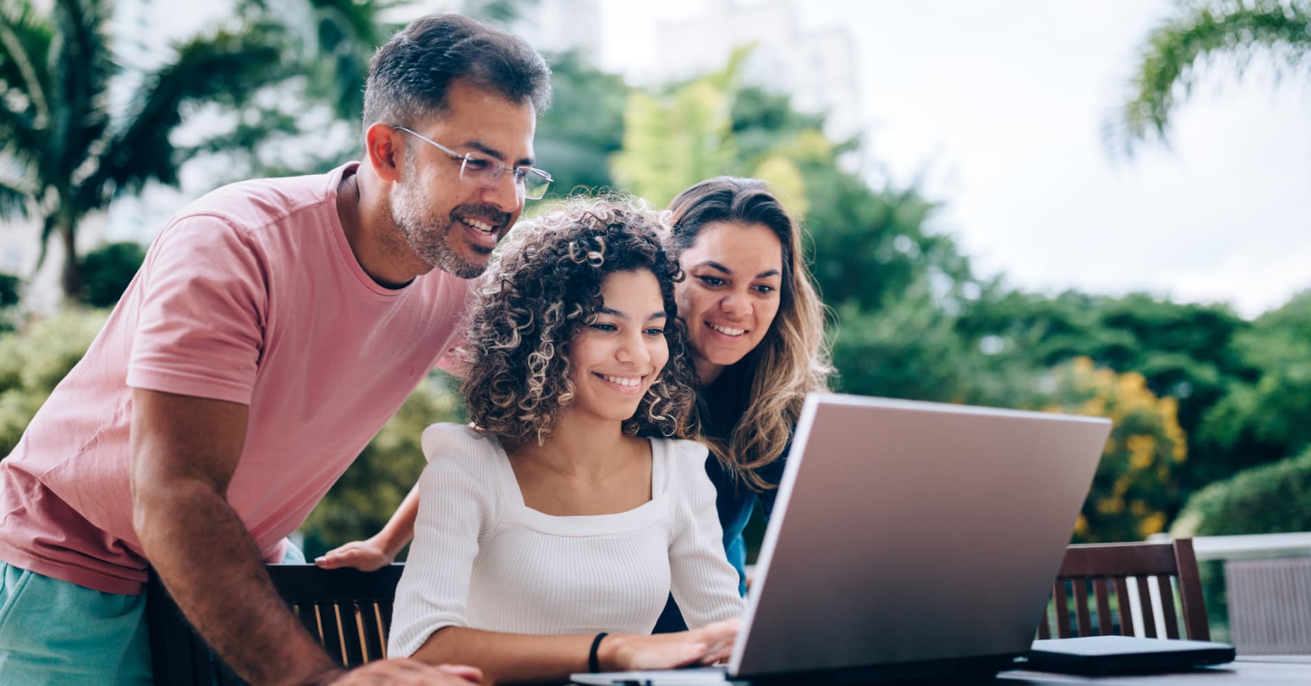 The 2025-26 FAFSA is open ahead of schedule—how to apply for aid