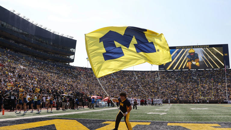 2025 four-star S Ivan Taylor flips from Michigan to Alabama 2025 four-star S Ivan Taylor flips from Michigan to Alabama