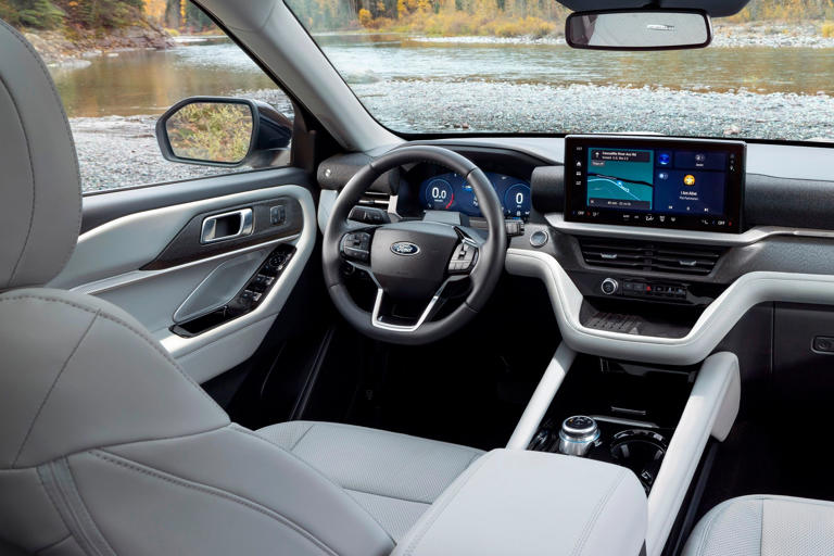 Best 6-seater SUVs | 2025 Ratings | CarBuzz