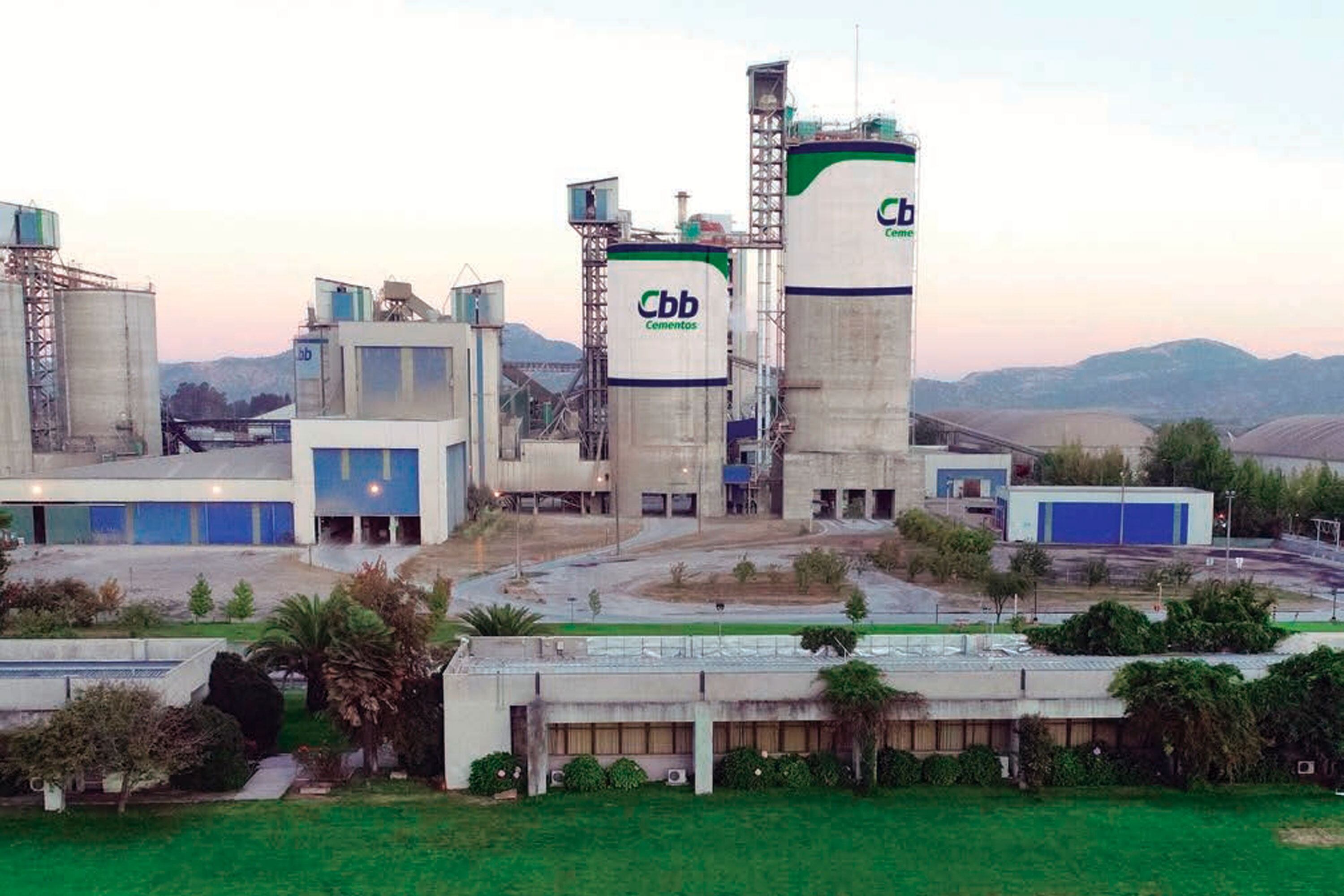Lanza OPA para concretar la compra de Cementos Bío Bío