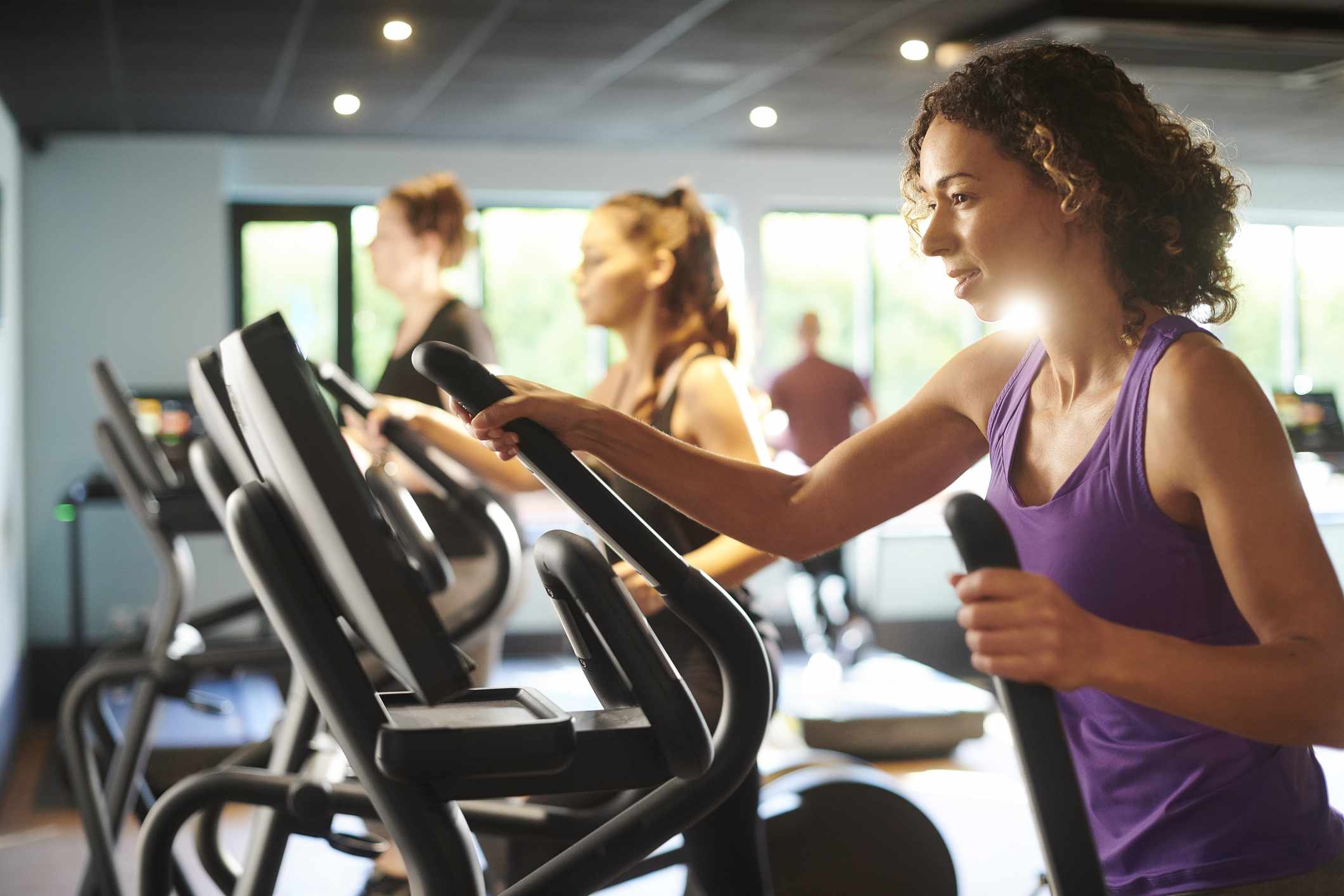 Treadmill vs. Elliptical Machine: Which Provides the Better Workout?