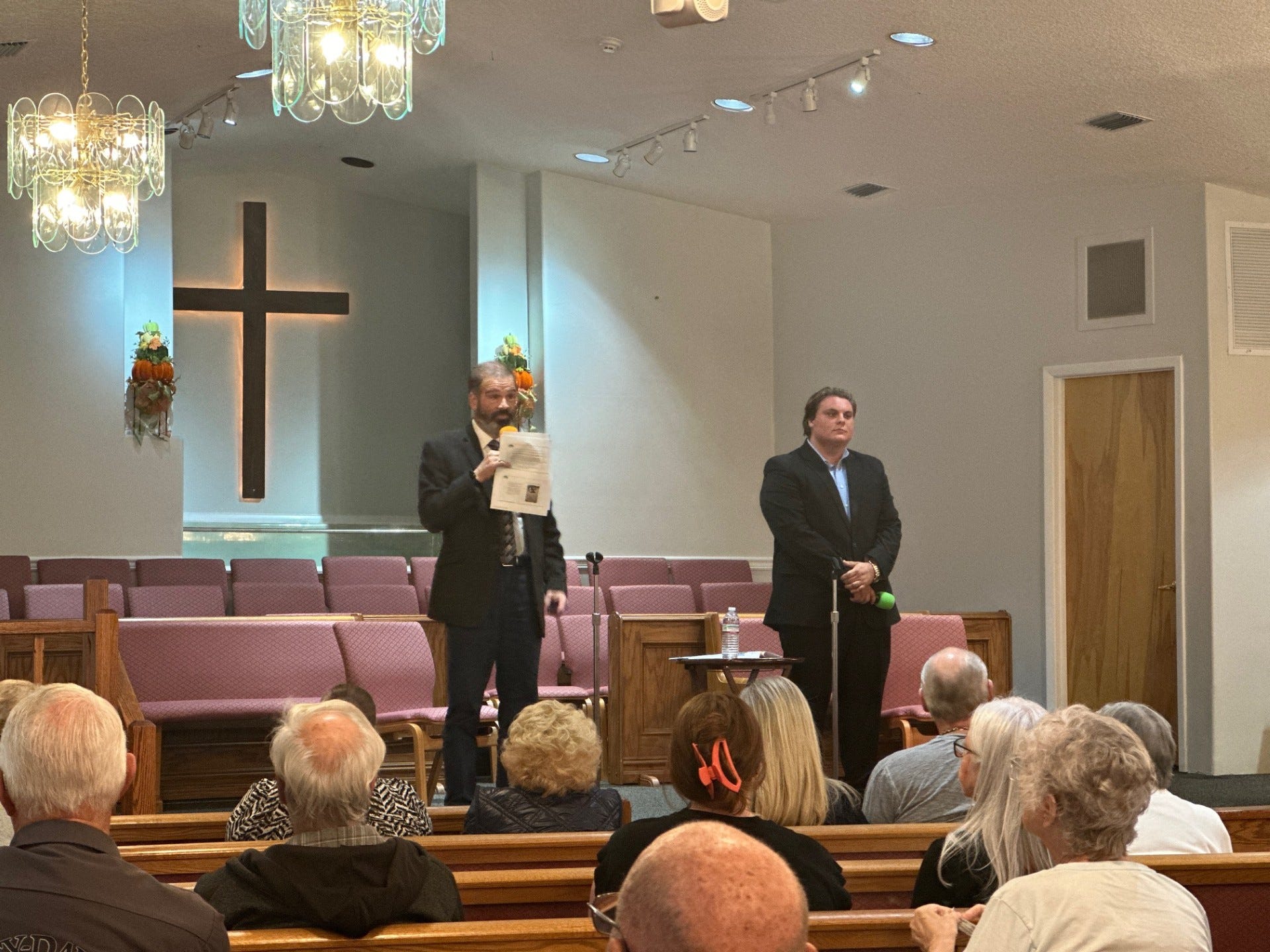 Edgewater City Council splits vote to replace interim city manager with ...