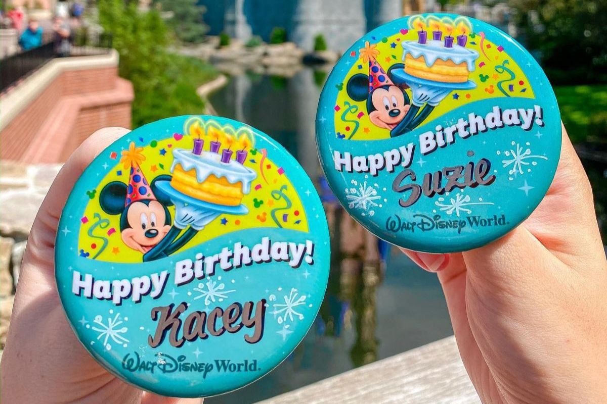 18 Freebies At Disney World
