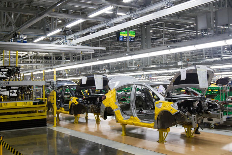 ¿Cuál es la importancia del sector automotriz en la relación México-EU?