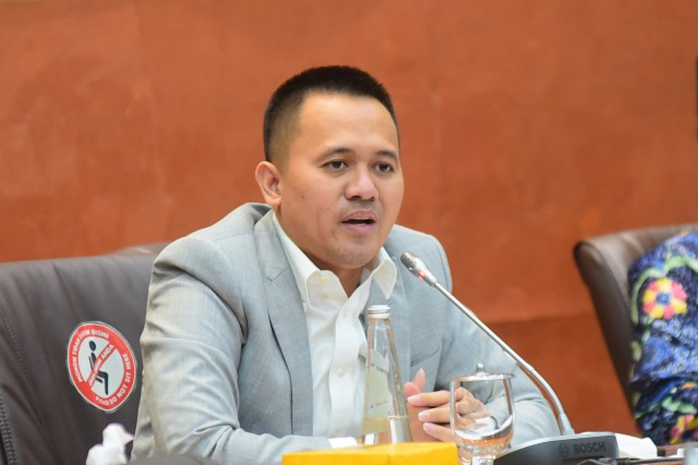 Anggota DPR RI Mufti Anam Kecam Aksi Transgender Isa Zega Umrah Pakai ... Anggota DPR RI Mufti Anam Kecam Aksi Transgender Isa Zega Umrah Pakai ...