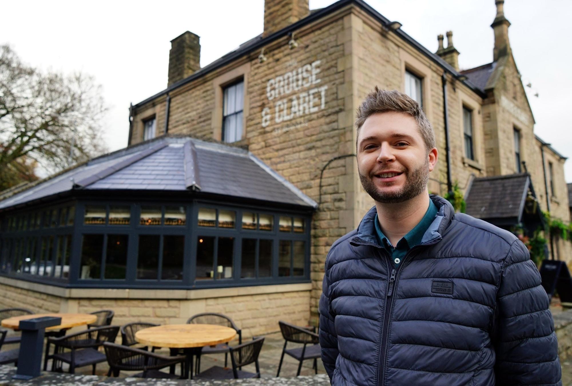 The cosy pubs that offer beautiful views across Derbyshire and the Peak ...