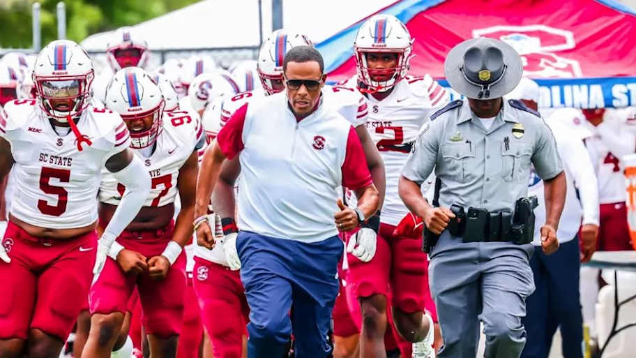 Chennis Berry Wins His First Coach Of The Year Honor Of The Season