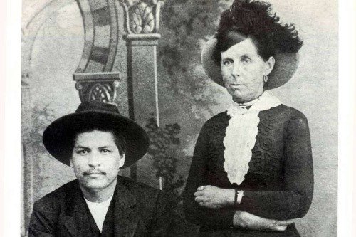 Why Did These Real-Life Outlaws Become American Folk Legends?