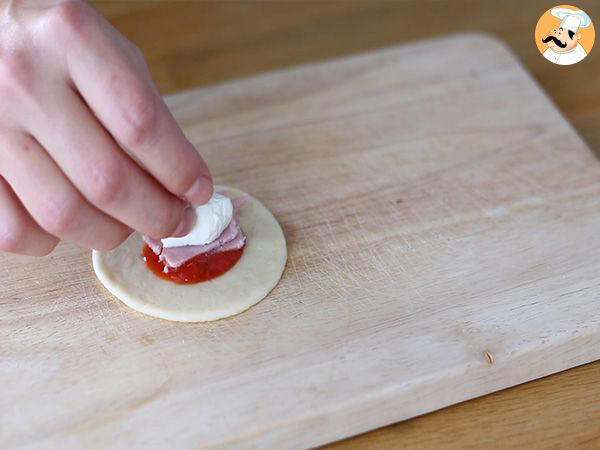 Pull apart pizza balls