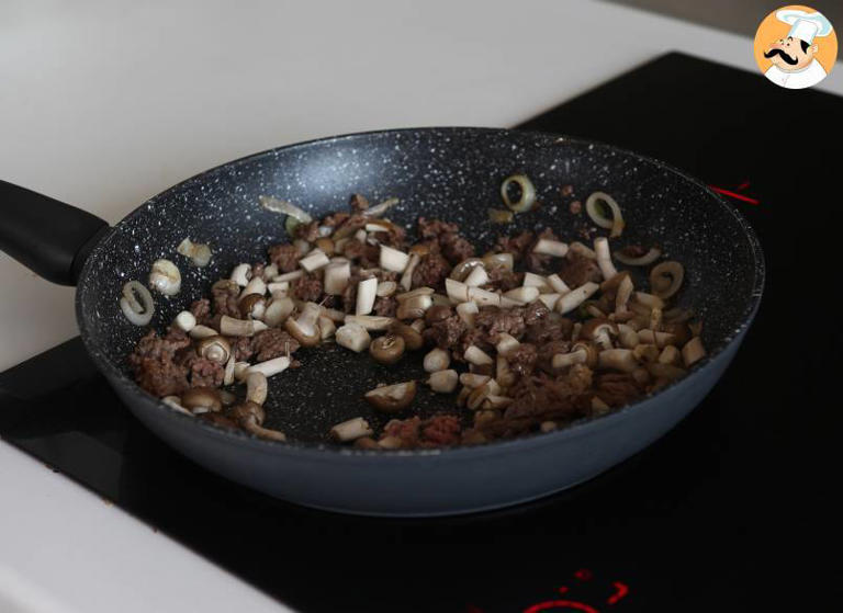 How to cook instant noodles? quick recipe with beef and mushrooms!