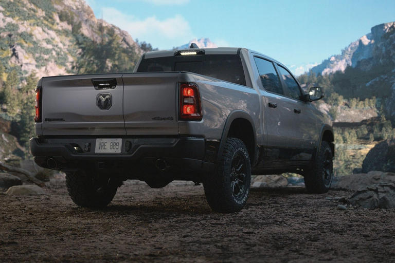 Best Half-Ton Trucks | 2025 1/2 Ton Pickups Rated | CarBuzz