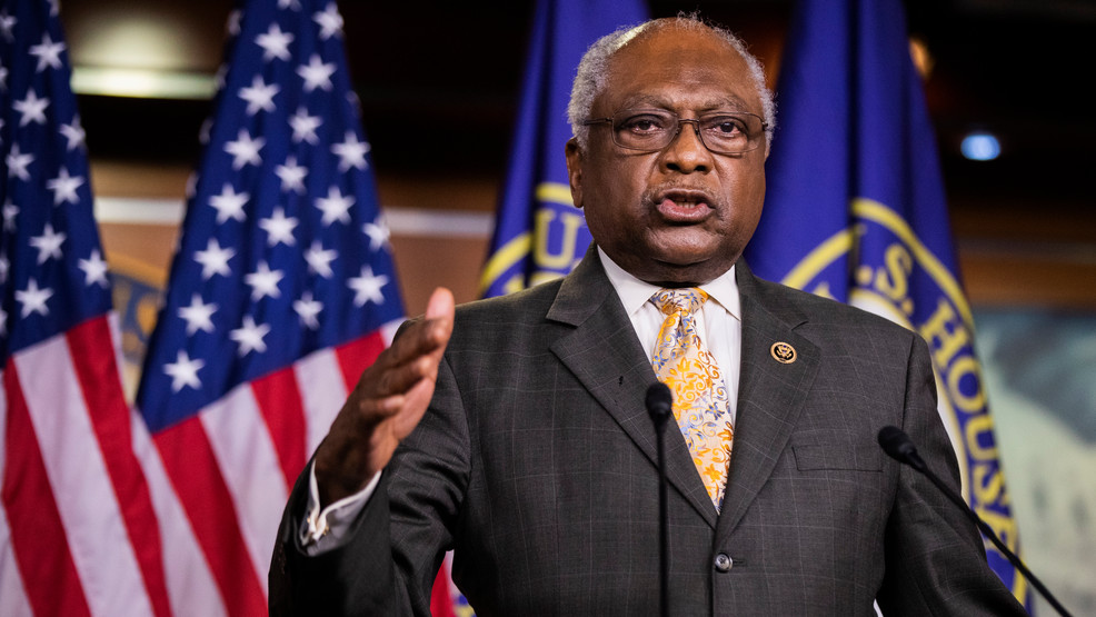 Clyburn, colleagues & advocates urge Biden to use clemency to address ...