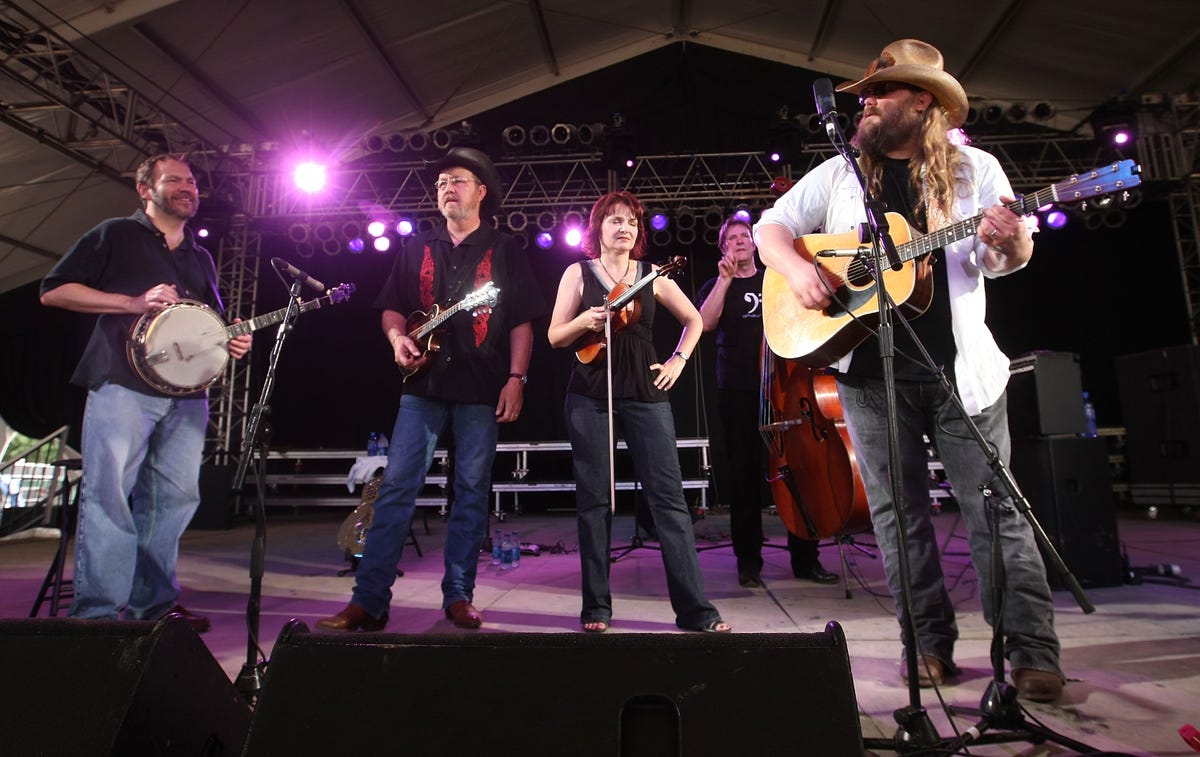 Chris Stapleton Earns Fifth Grammy for Country Solo Performance