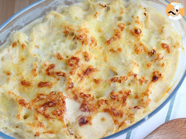 Cauliflower gratin with bechamel (white sauce) - video recipe!