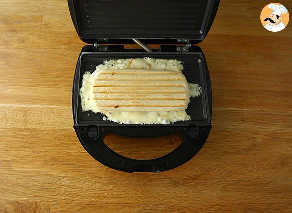 Panini con queso raclette