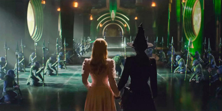 10 Best Wicked Scenes That Highlight Glinda & Elphaba's Powerful Friendship
