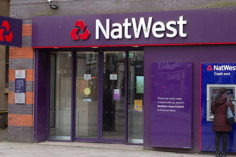 NatWest customers told to part with £30 in March to pocket £780 by end ...