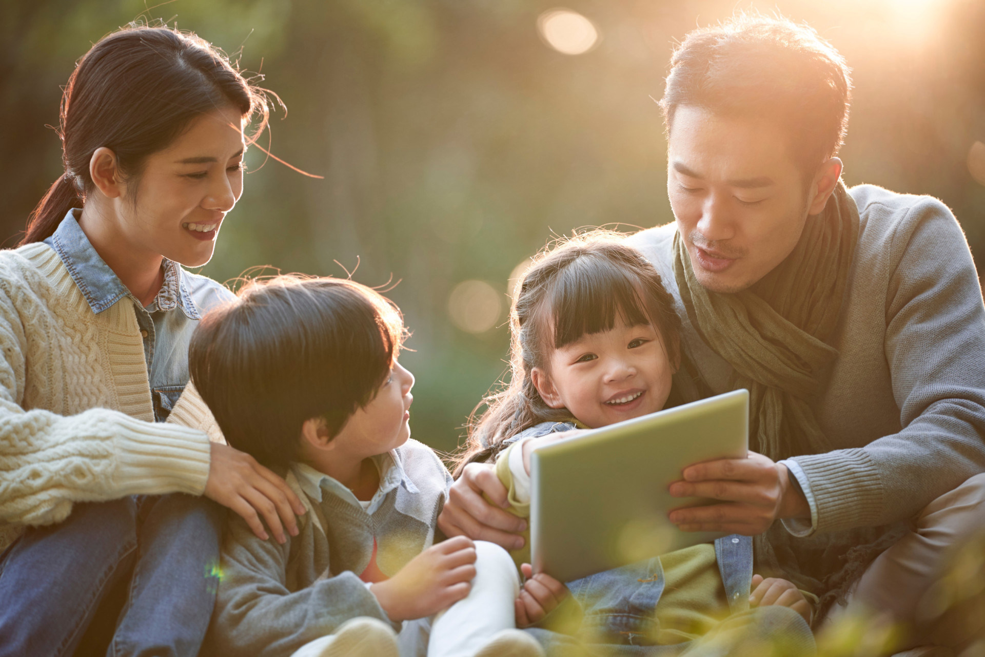 A parent's guide to raising emotionally intelligent children A parent's guide to raising emotionally intelligent children