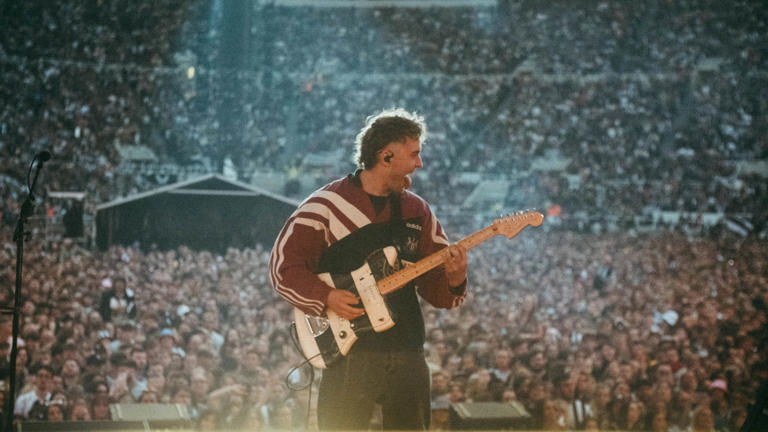Major support slot change to Sam Fender shows leave fans disappointed
