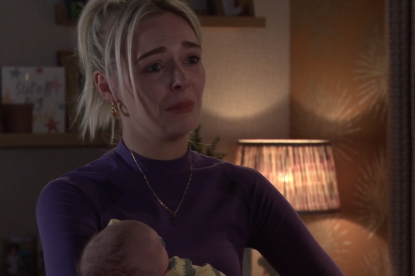 Coronation Street fans 'work out' who adopts Lauren's baby as teen 'set ... Coronation Street fans 'work out' who adopts Lauren's baby as teen 'set ...