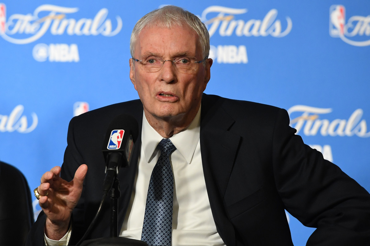 Legendary NBA Announcer In His Final Season At ESPN