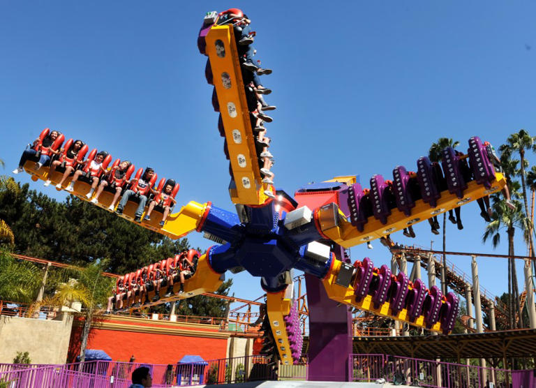 State officials probe ride mishap at Knott’s Berry Farm