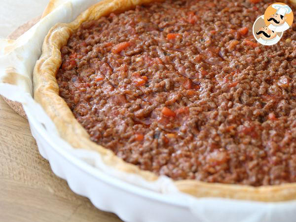Tartaleta de carne picada y salsa de tomate