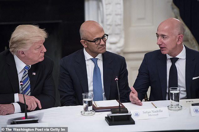 Jeff Bezos' blunt response to Musk's claim he predicted Trump loss Jeff Bezos' blunt response to Musk's claim he predicted Trump loss