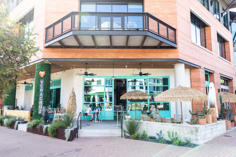 Where To Eat & Drink With Out-Of-Towners