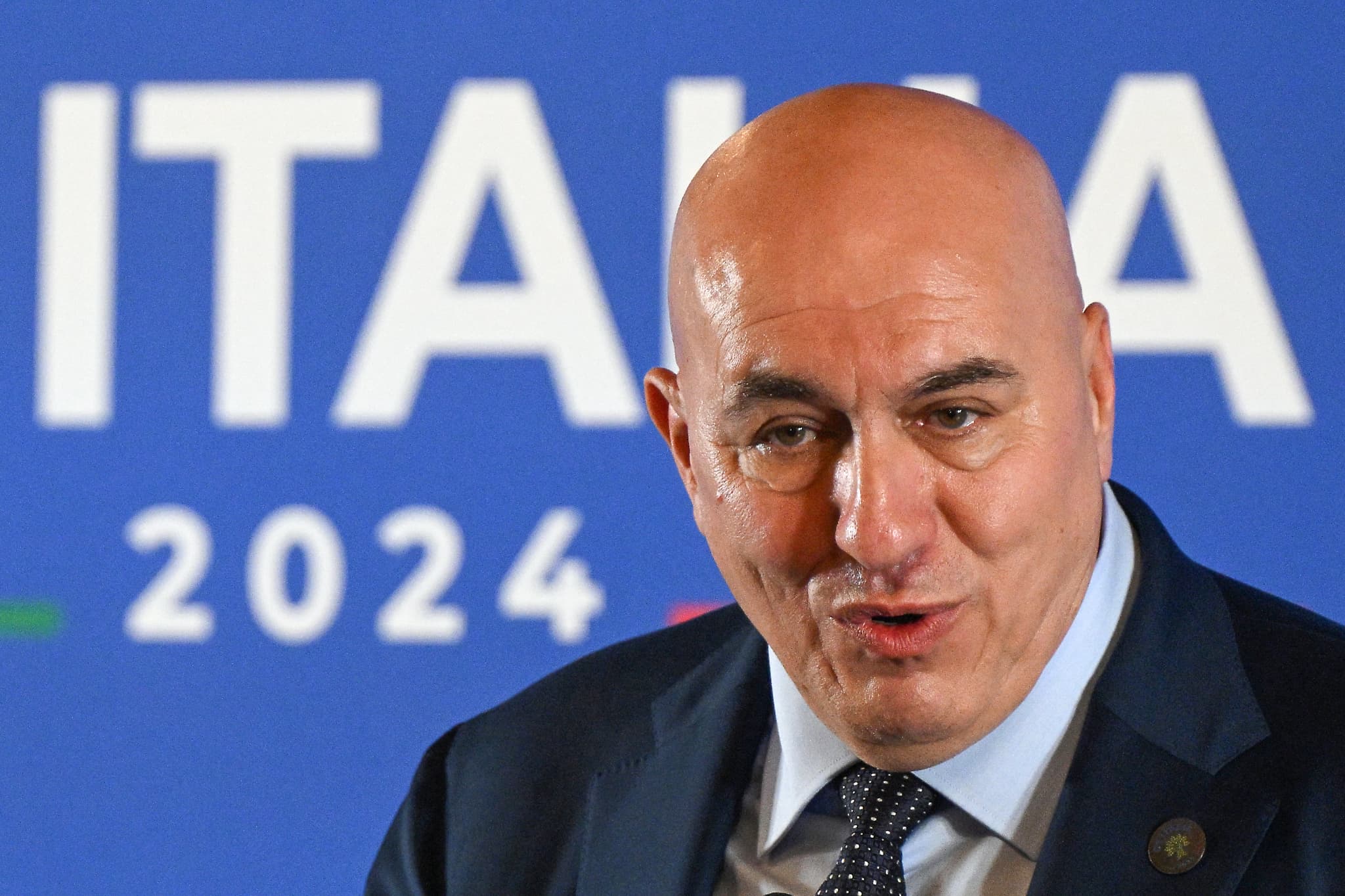 Un million d'euros: en Italie, des escrocs ont piraté la voix d'un ...