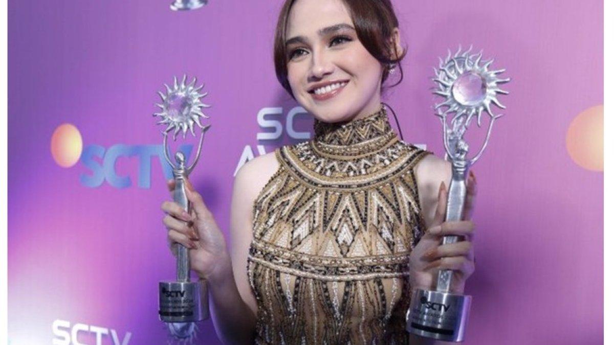 Ada Apa dengan Syifa Hadju? Pacar El Rumi Mendadak Rehat dari Dunia ...
