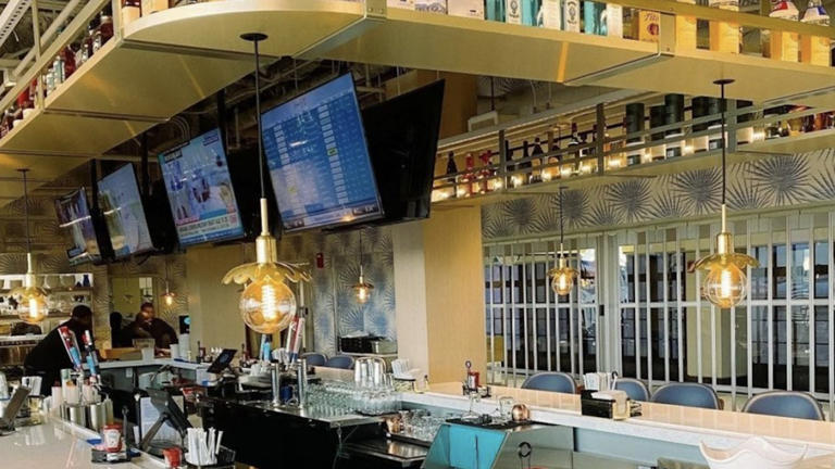 Best Spots to Dine at Philadelphia International Airport (PHL)