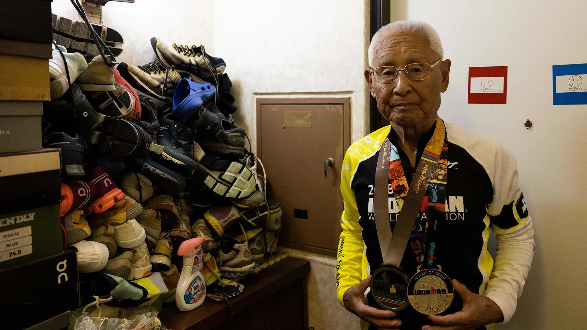85-jarige deelnemer Ironman: niemand gelooft het. Foto's van Hiromu Inada