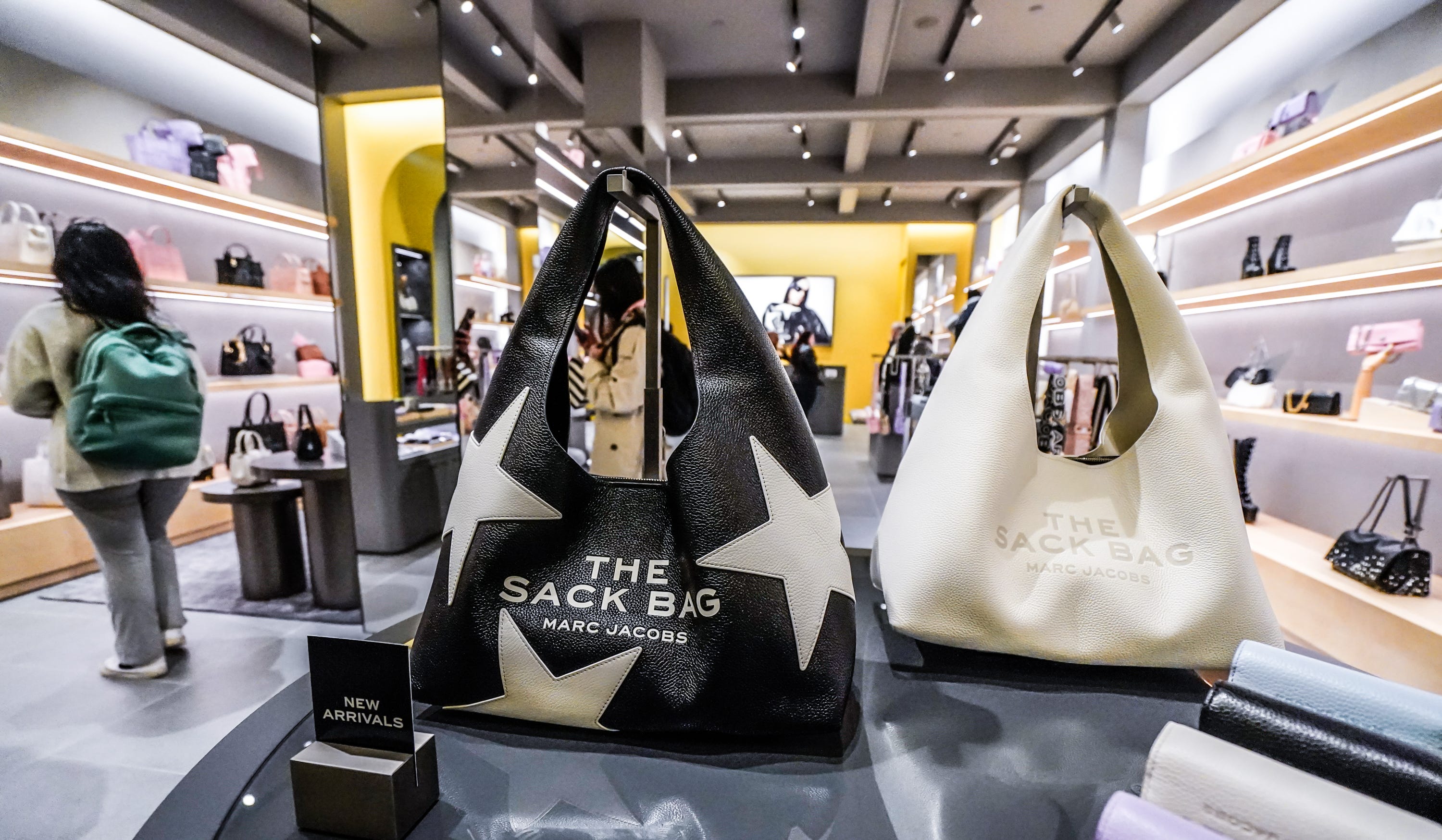 November openings/closings: New retail shops, while one Mass. Ave ...