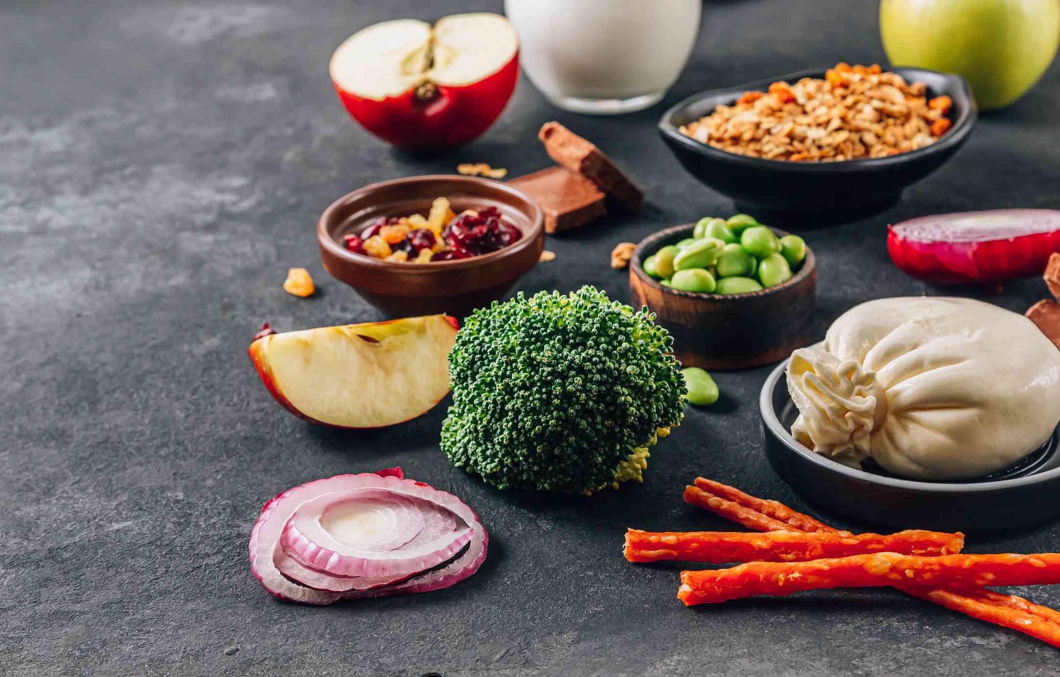 High-FODMAP Food List: Foods To Avoid and Alternatives