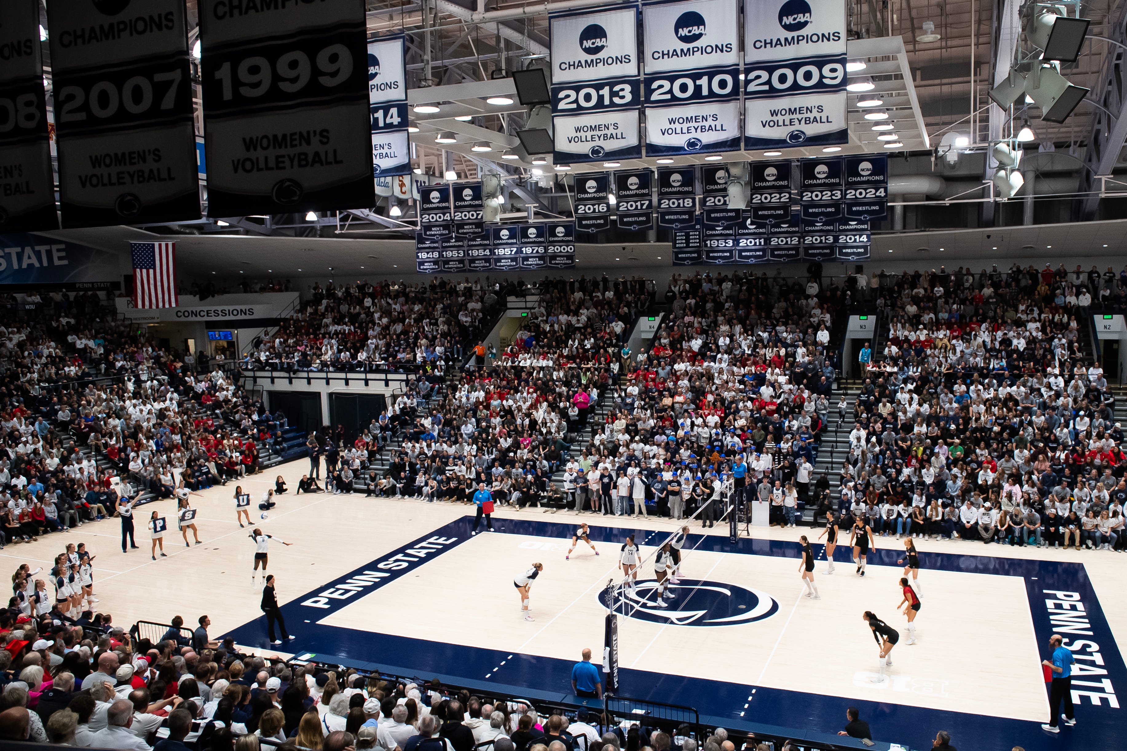 Penn State vs. UCLA women's volleyball: Bruins take final three sets to top Penn State