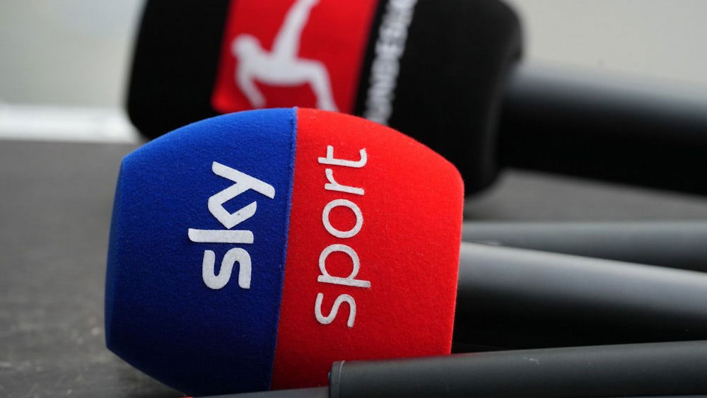 TV-Rechte ab 2025: Sky verliert die Bundesliga-Konferenz an Dazn TV-Rechte ab 2025: Sky verliert die Bundesliga-Konferenz an Dazn