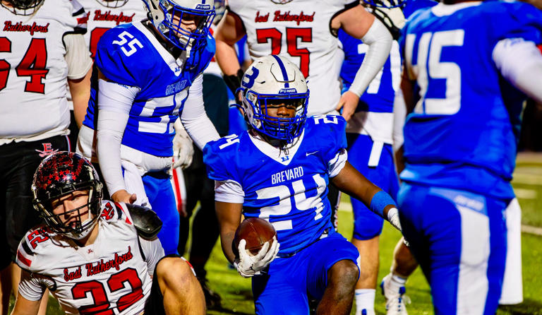 NC high school football playoff brackets. See the fourth-round pairings