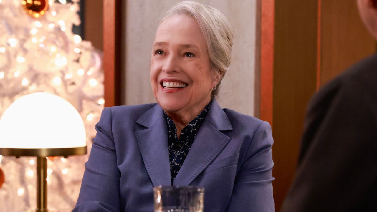 Matlock’s Kathy Bates Admits She Tries To Avoid Internet Comments, But ...