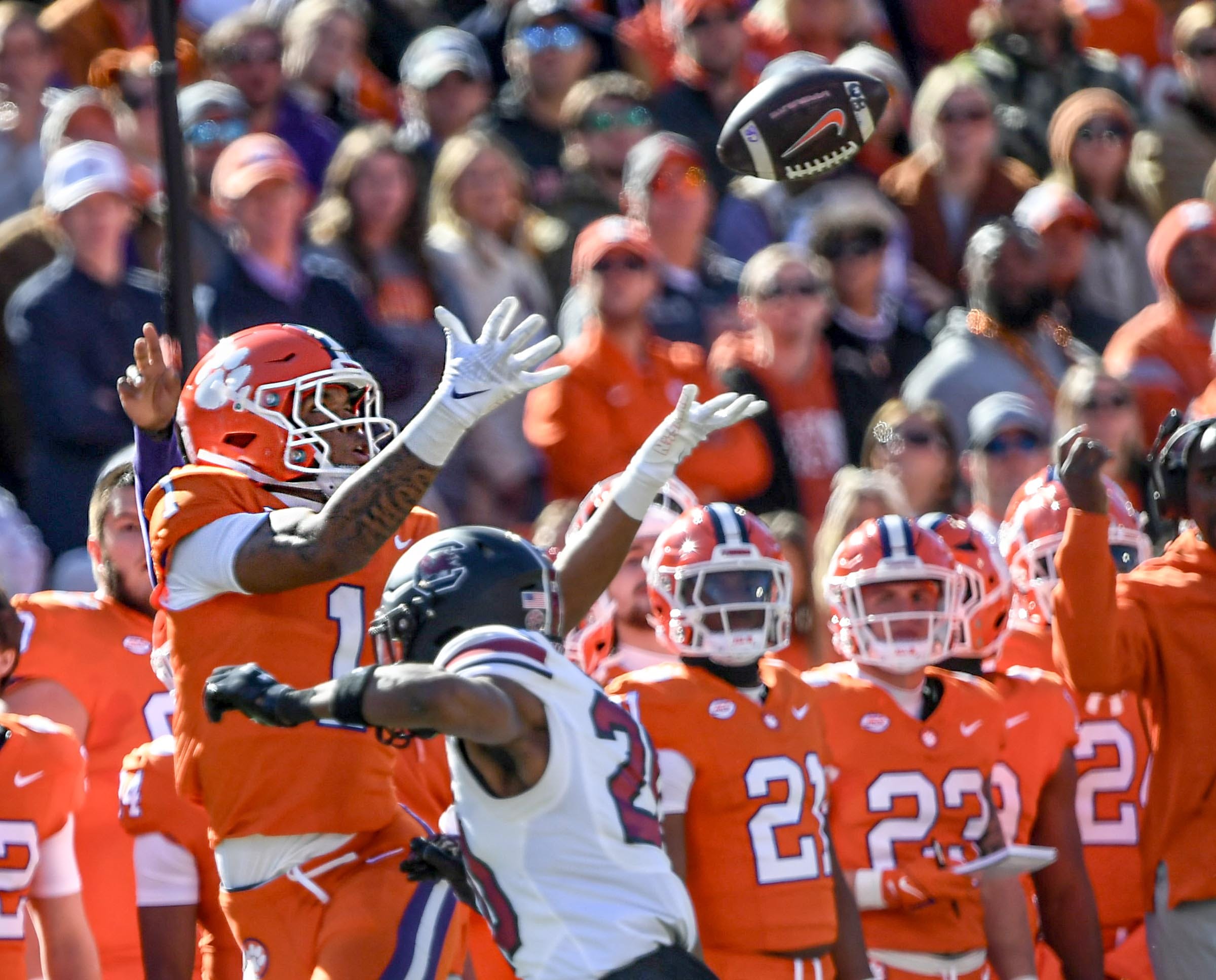 Here's where Clemson stands in latest college football bowl projections ...
