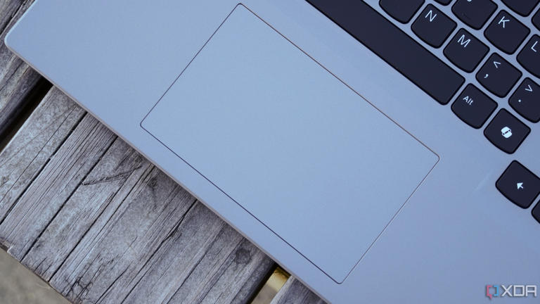 20 touchpad gestures you should be using on your Windows 11 laptop