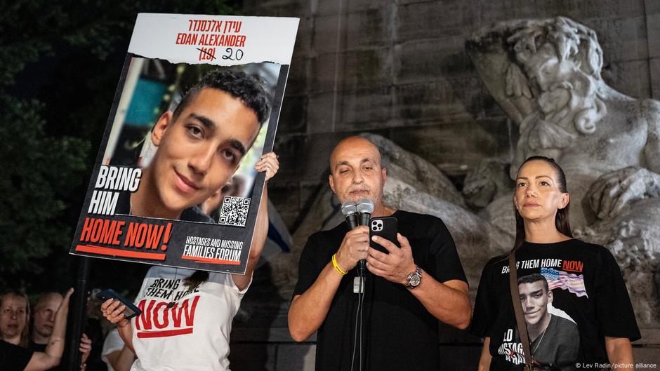 Middle East: Hamas releases new video of Israeli hostage