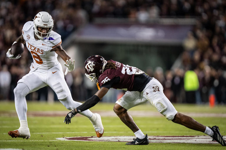 Texas A&M transfer portal: Live updates as Aggies add former Longhorn TE