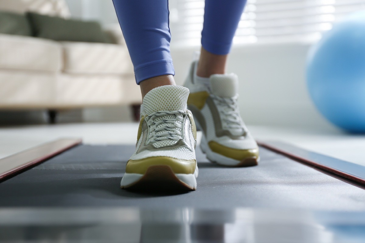 13 Easy Ways to Walk 10,000 Steps a Day to Lose Weight & Live Longer
