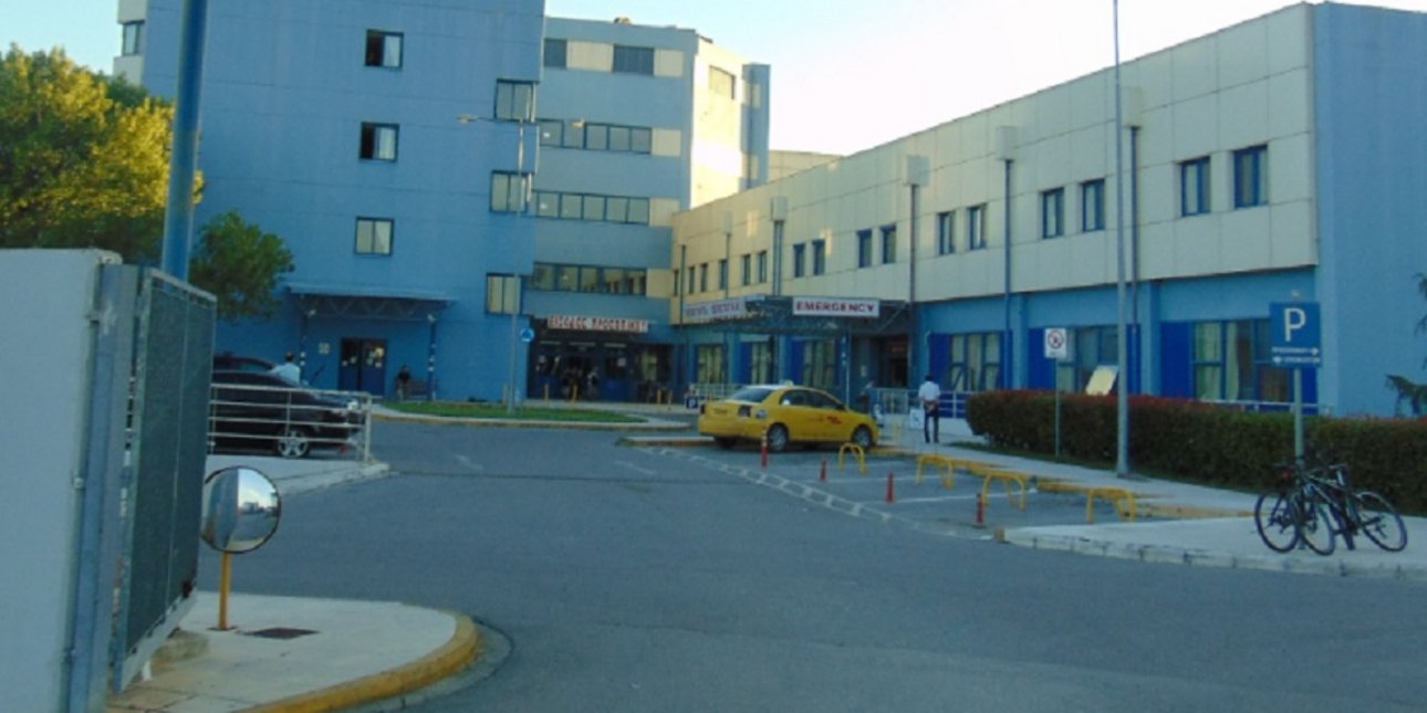 Σοκ στη Κατερίνη: Ανήλικη γέννησε στην τουαλέτα νοσοκομείου -Δεν ήξερε ...